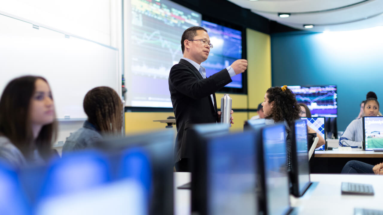 Business and Finance Programs | Quinnipiac University