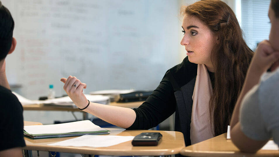 Dual-Degree BA or BS/MAT in Secondary Education (4+1)